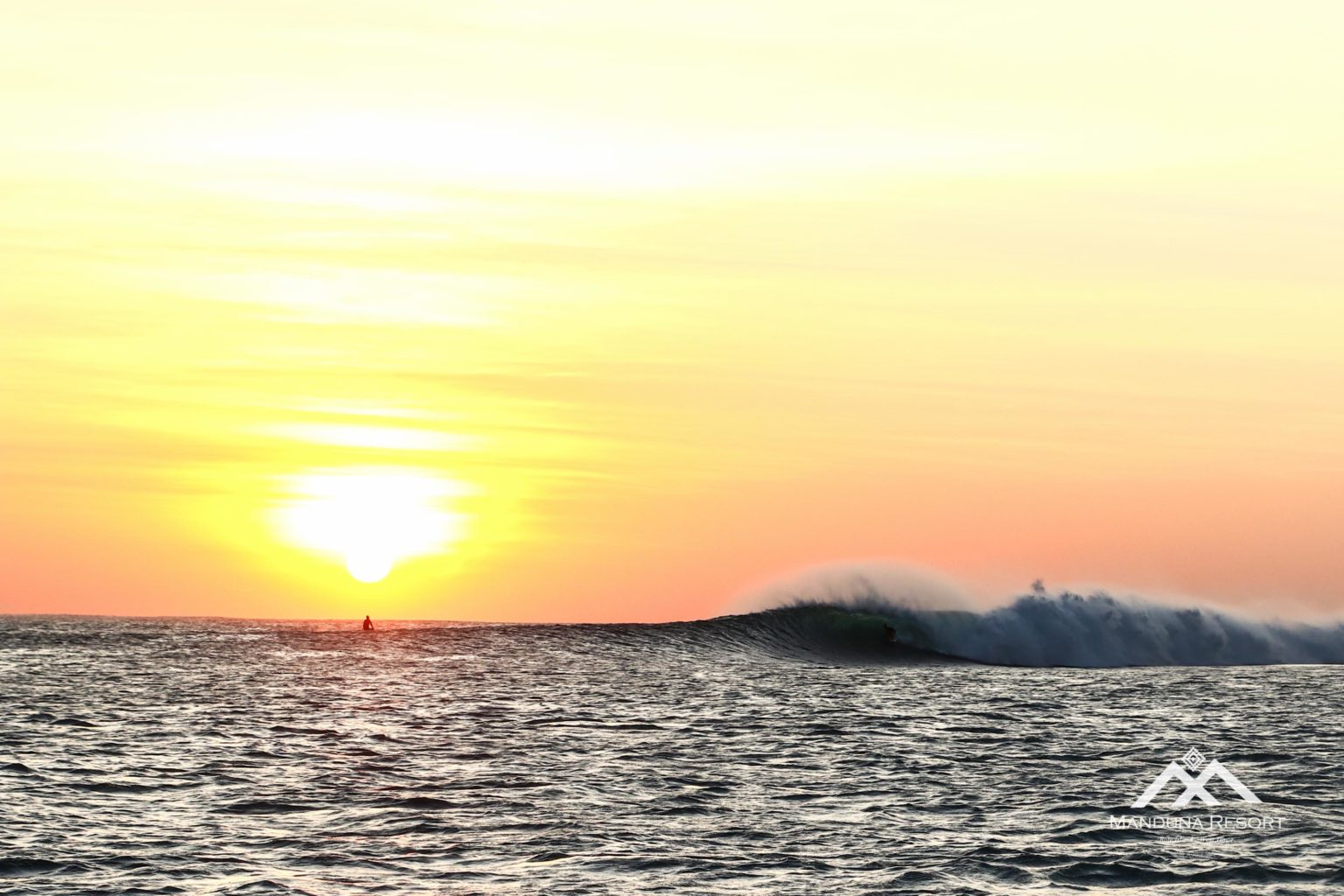 Surfing | Manduna Resort - Rote Island - West Timor